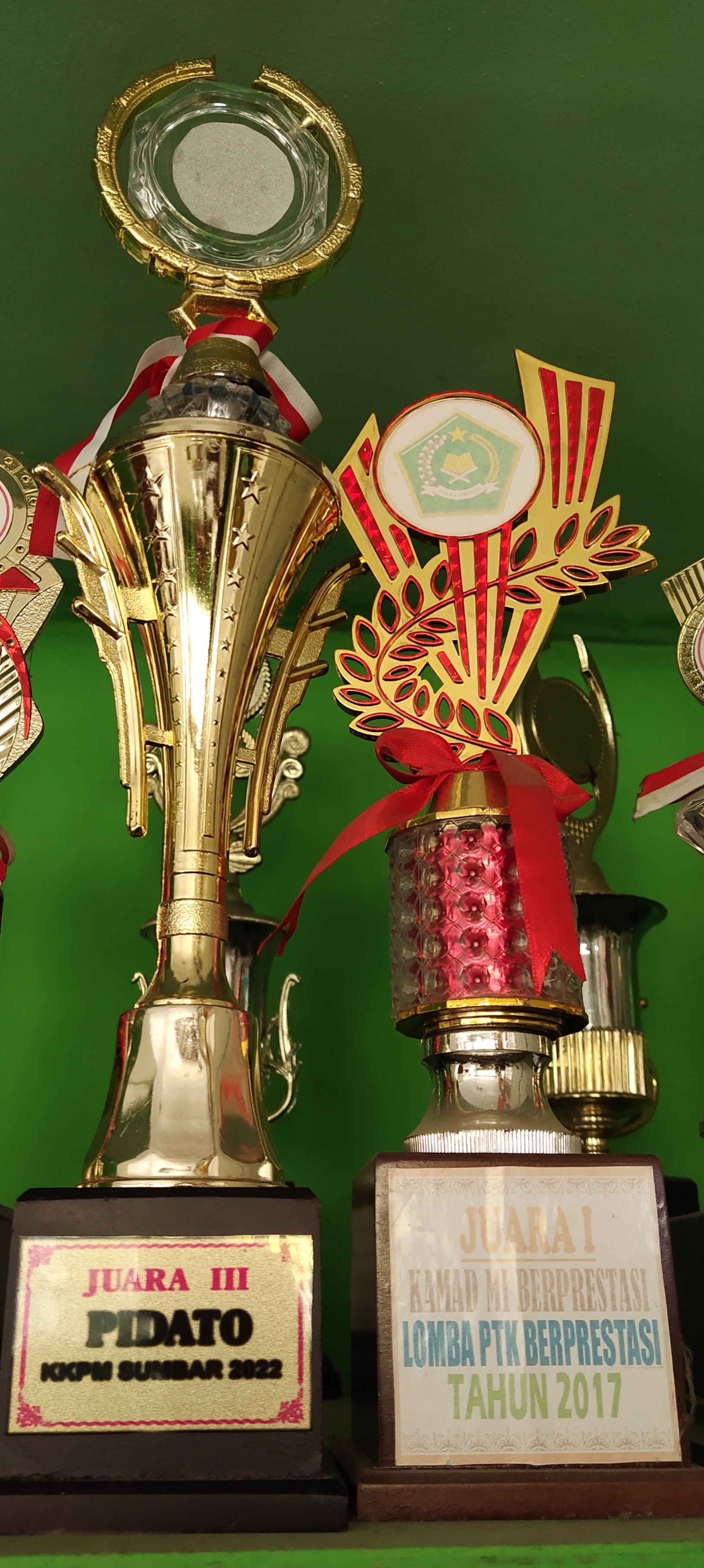 PRESTASI KAMAD JUARA 1 KAMAD MI BERPRESTASI LOMBA PTK BERPRESTASI DAN JUARA 3 PIDATO KKPM SUMBAR ...